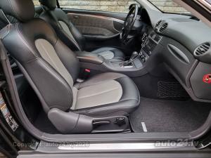Melns Mercedes-Benz CLK-Class 2005 Tallina, ar dzinēja tilpumu 2.70 L un nobraukumu 200 tūkst. km par 7700 €, foto 7 vietnē AUTOMOTO.COM.LV
