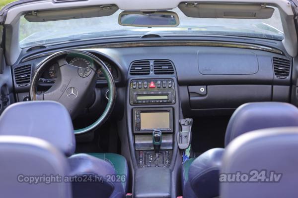Zils Mercedes-Benz CLK-Class 2001 Tallina, ar dzinēja tilpumu 2.30 L un nobraukumu 236 tūkst. km par 4500 €, foto 4 vietnē AUTOMOTO.COM.LV