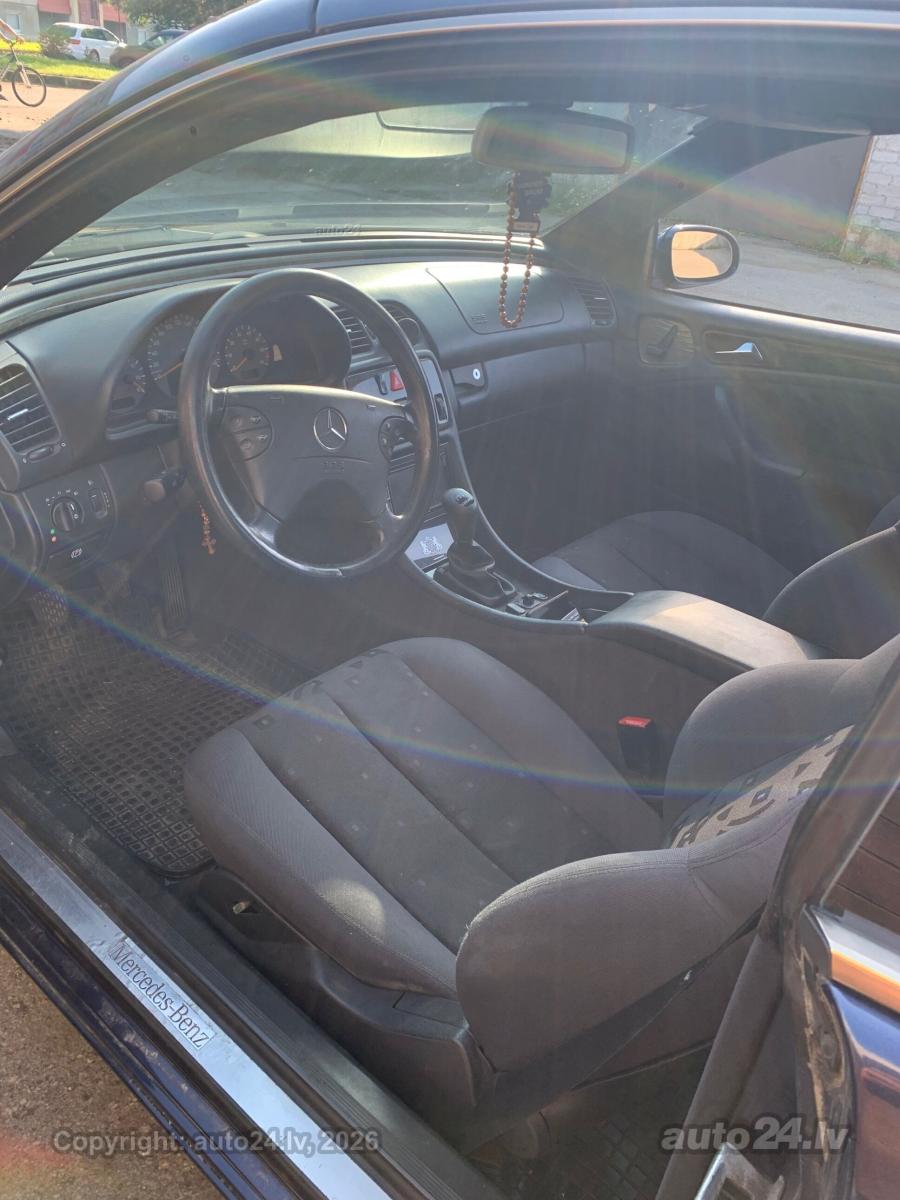 Zils Mercedes-Benz CLK-Class 1999 Keila, ar dzinēja tilpumu 2.00 L un nobraukumu 300 tūkst. km par 1600 €, foto 12 vietnē AUTOMOTO.COM.LV
