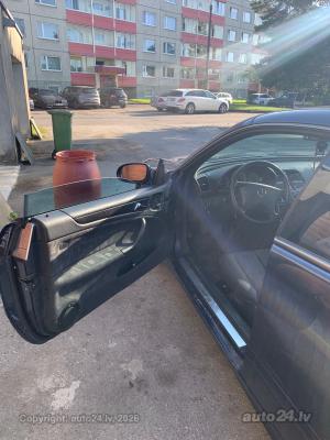 Zils Mercedes-Benz CLK-Class 1999 Keila, ar dzinēja tilpumu 2.00 L un nobraukumu 300 tūkst. km par 1600 €, foto 13 vietnē AUTOMOTO.COM.LV