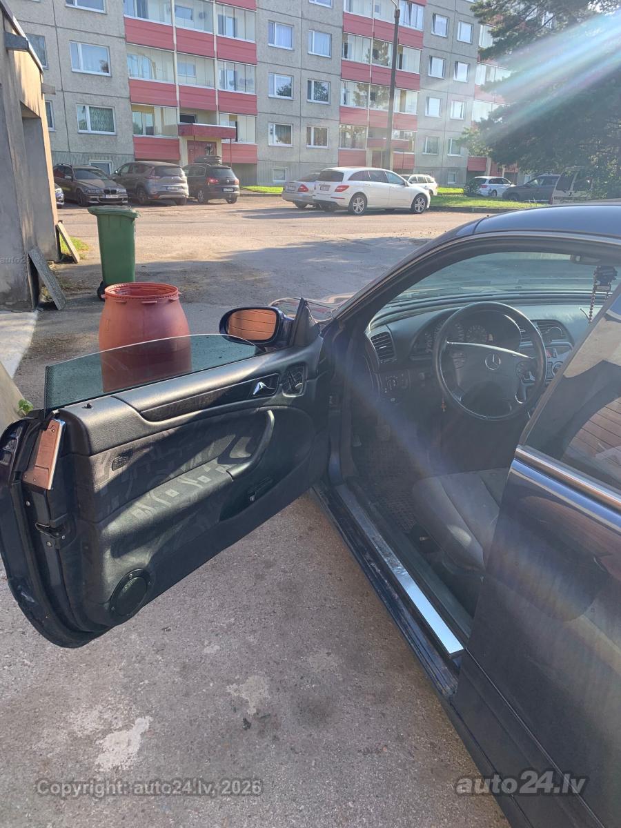 Zils Mercedes-Benz CLK-Class 1999 Keila, ar dzinēja tilpumu 2.00 L un nobraukumu 300 tūkst. km par 1600 €, foto 13 vietnē AUTOMOTO.COM.LV