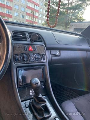 Zils Mercedes-Benz CLK-Class 1999 Keila, ar dzinēja tilpumu 2.00 L un nobraukumu 300 tūkst. km par 1600 €, foto 14 vietnē AUTOMOTO.COM.LV