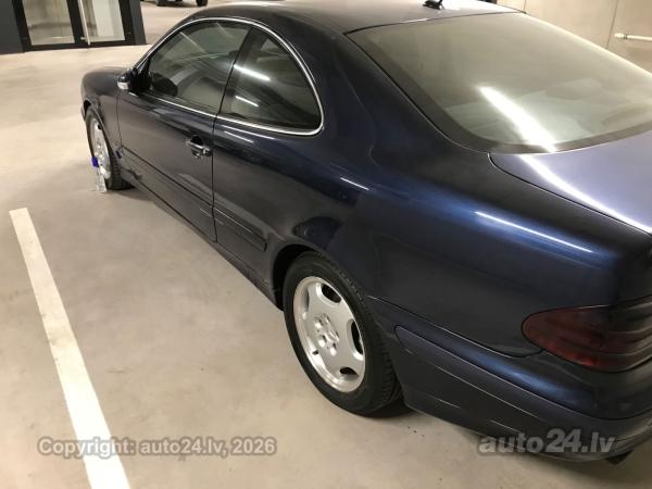 Blue Mercedes-Benz CLK-Class 2001 in Tallinn, with an engine capacity of 3.20 L and mileage of 189 thousand km for 2599 €, photo 3 on AUTOMOTO.COM.LV