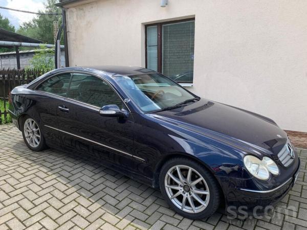Zils Mercedes-Benz CLK-Class 2004 Rīga, ar dzinēja tilpumu 2.70 L un nobraukumu 337 tūkst. km par 3000 €, foto 1 vietnē AUTOMOTO.COM.LV