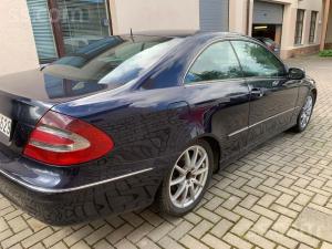 Zils Mercedes-Benz CLK-Class 2004 Rīga, ar dzinēja tilpumu 2.70 L un nobraukumu 337 tūkst. km par 3000 €, foto 3 vietnē AUTOMOTO.COM.LV