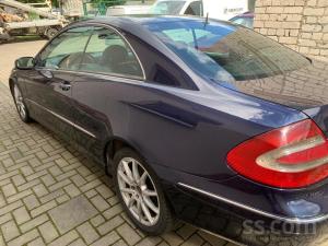 Zils Mercedes-Benz CLK-Class 2004 Rīga, ar dzinēja tilpumu 2.70 L un nobraukumu 337 tūkst. km par 3000 €, foto 4 vietnē AUTOMOTO.COM.LV