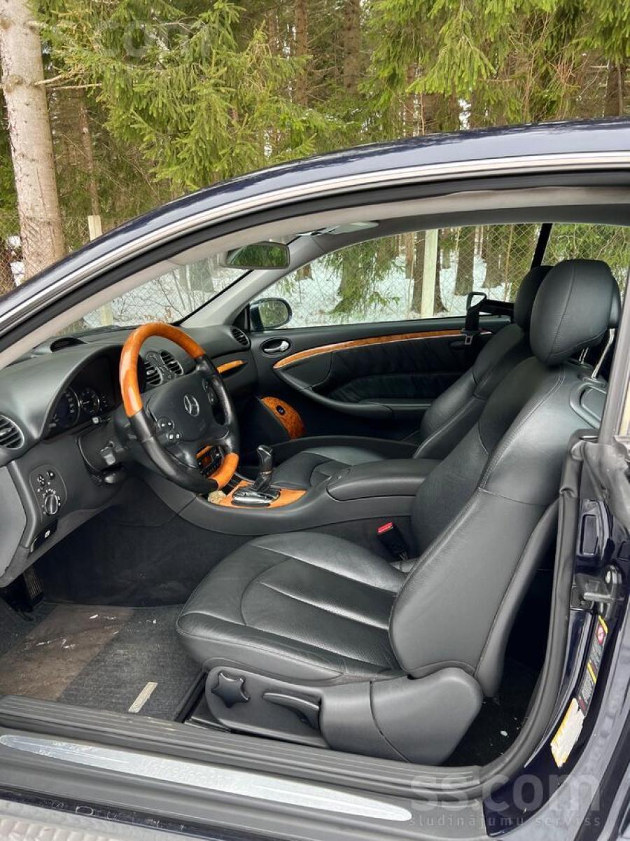 Zils Mercedes-Benz CLK-Class 2004 Rīga, ar dzinēja tilpumu 2.70 L un nobraukumu 337 tūkst. km par 3000 €, foto 11 vietnē AUTOMOTO.COM.LV