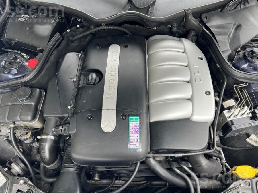 Zils Mercedes-Benz CLK-Class 2004 Rīga, ar dzinēja tilpumu 2.70 L un nobraukumu 337 tūkst. km par 3000 €, foto 16 vietnē AUTOMOTO.COM.LV