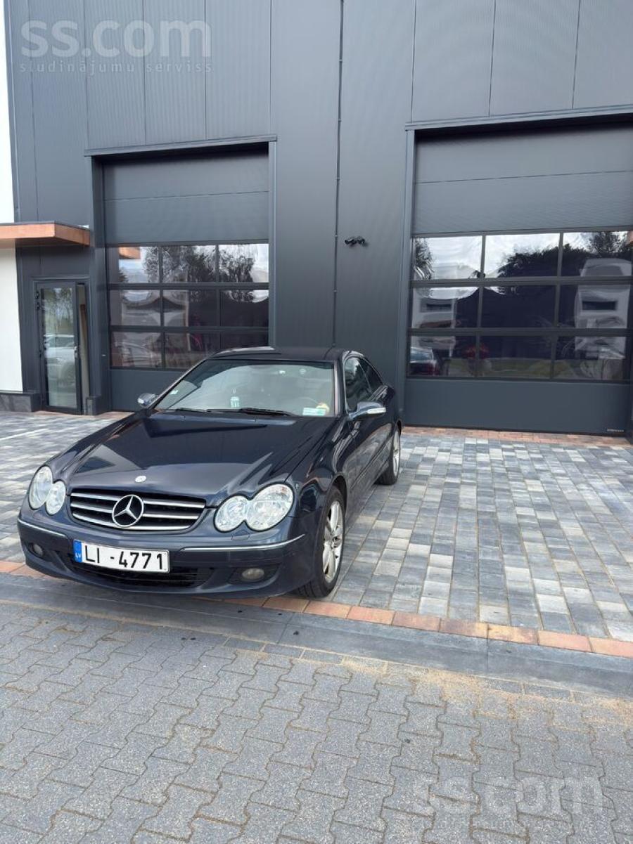 Blue Mercedes-Benz CLK-Class 2005 in Riga, with an engine capacity of 2.20 L and mileage of 306 thousand km for 3750 €, photo 1 on AUTOMOTO.COM.LV