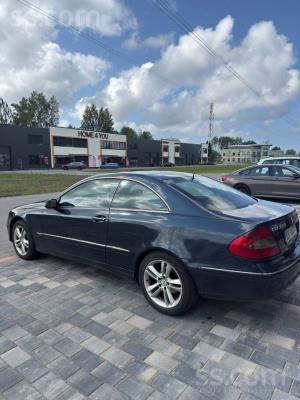 Blue Mercedes-Benz CLK-Class 2005 in Riga, with an engine capacity of 2.20 L and mileage of 306 thousand km for 3750 €, photo 5 on AUTOMOTO.COM.LV