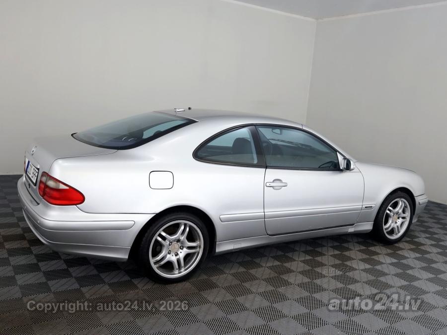 Mercedes-Benz CLK-Class 2000 Tallina, ar dzinēja tilpumu 3.20 L un nobraukumu 331 tūkst. km par 1599 €, foto 4 vietnē AUTOMOTO.COM.LV