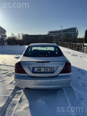 Mercedes-Benz CLK-Class 2003 Rīga, ar dzinēja tilpumu 2.70 L un nobraukumu 396 tūkst. km par 2450 €, foto 5 vietnē AUTOMOTO.COM.LV