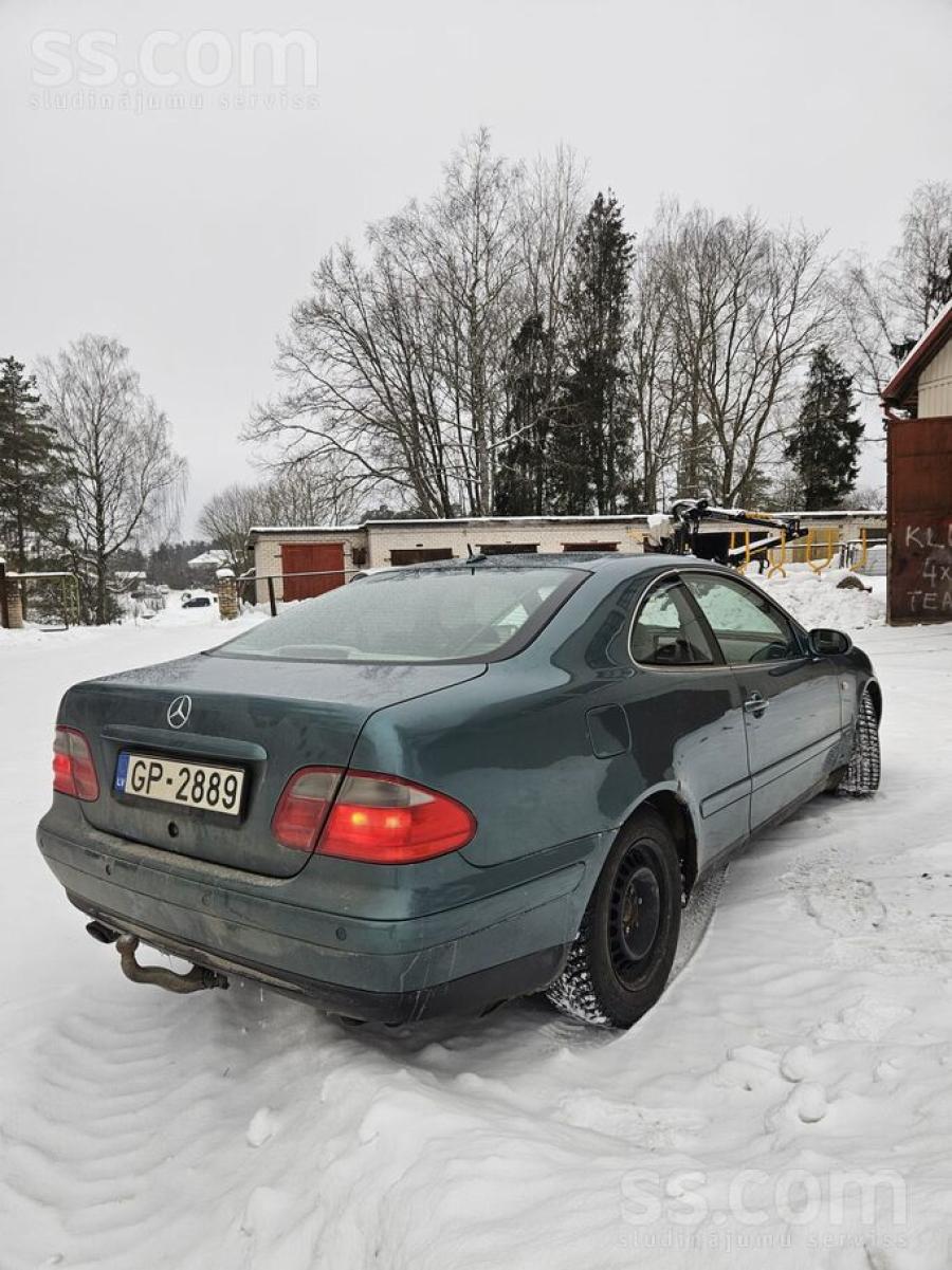 Green Mercedes-Benz CLK-Class 1997 in Madona, with an engine capacity of 2.00 L and mileage of 0 thousand km for 1500 €, photo 5 on AUTOMOTO.COM.LV