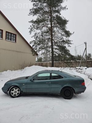 Green Mercedes-Benz CLK-Class 1997 in Madona, with an engine capacity of 2.00 L and mileage of 0 thousand km for 1500 €, photo 6 on AUTOMOTO.COM.LV