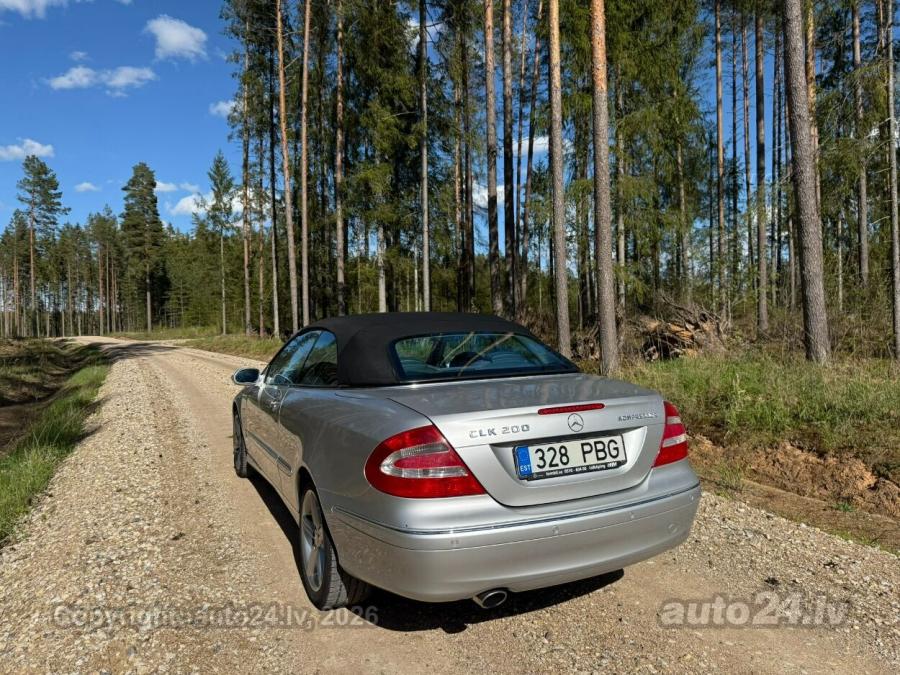 Grey Mercedes-Benz CLK-Class 2004 in Tallinn, with an engine capacity of 1.80 L and mileage of 265 thousand km for 4399 €, photo 3 on AUTOMOTO.COM.LV