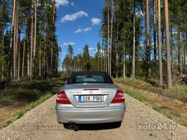 Grey Mercedes-Benz CLK-Class 2004 in Tallinn, with an engine capacity of 1.80 L and mileage of 265 thousand km for 4399 €, photo 3 on AUTOMOTO.COM.LV