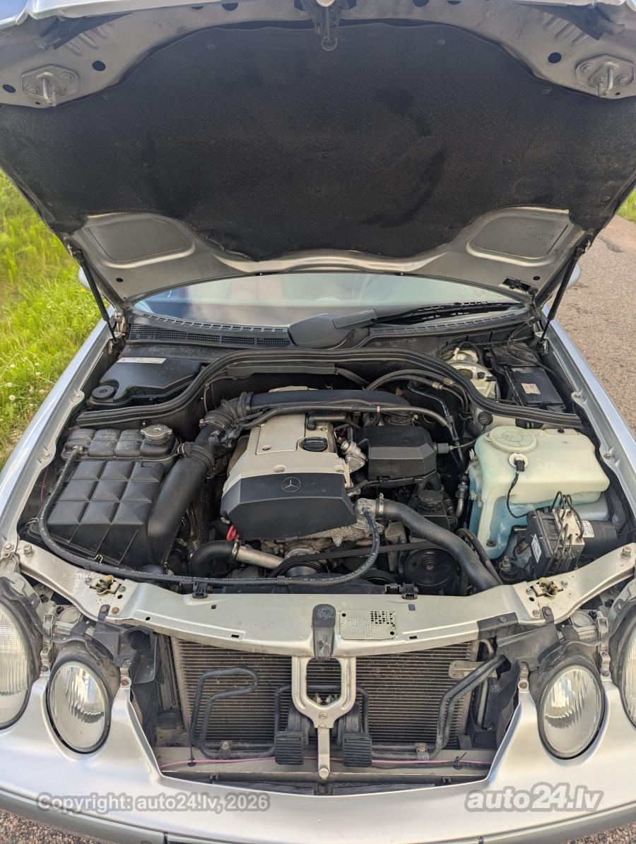 Grey Mercedes-Benz CLK-Class 1997 in Tallinn, with an engine capacity of 2.00 L and mileage of 0 thousand km for 3500 €, photo 8 on AUTOMOTO.COM.LV