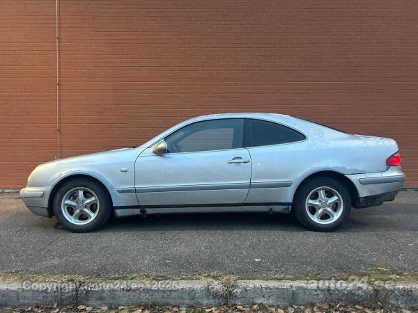 Grey Mercedes-Benz CLK-Class 1999 in Tallinn, with an engine capacity of 2.00 L and mileage of 326 thousand km for 1699 €, photo 3 on AUTOMOTO.COM.LV