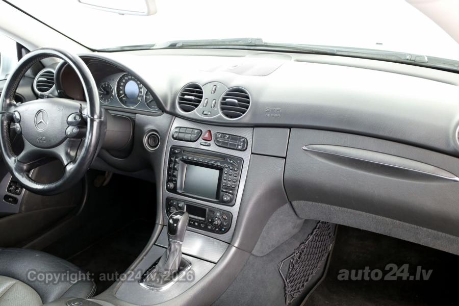 Pelēks Mercedes-Benz CLK-Class 2002 Tallina, ar dzinēja tilpumu 3.20 L un nobraukumu 279 tūkst. km par 1999 €, foto 6 vietnē AUTOMOTO.COM.LV