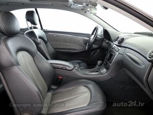 Pelēks Mercedes-Benz CLK-Class 2002 Tallina, ar dzinēja tilpumu 3.20 L un nobraukumu 279 tūkst. km par 1999 €, foto 7 vietnē AUTOMOTO.COM.LV