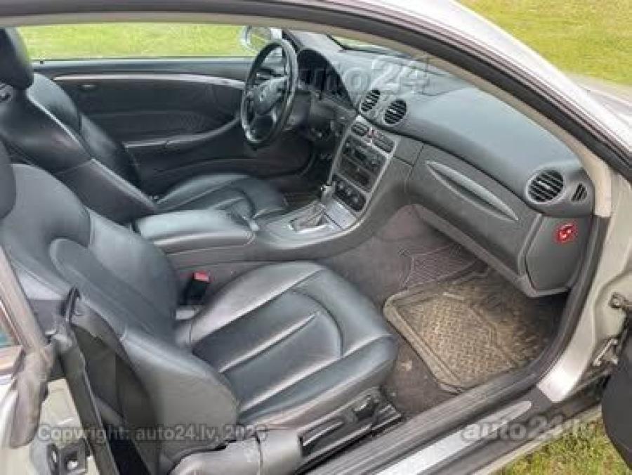 Grey Mercedes-Benz CLK-Class 2004 in Tallinn, with an engine capacity of 2.60 L and mileage of 260 thousand km for 2500 €, photo 5 on AUTOMOTO.COM.LV