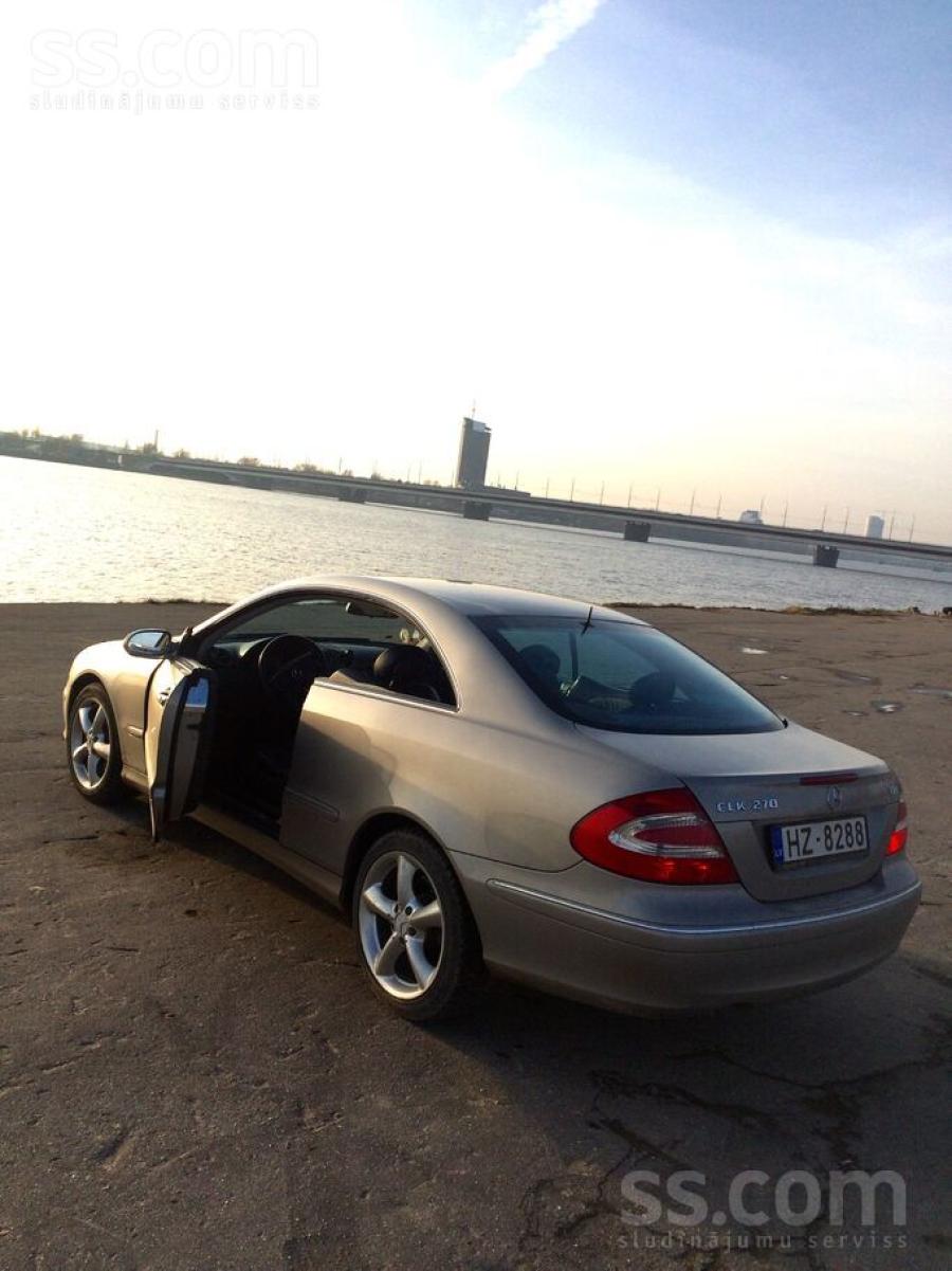 Pelēks Mercedes-Benz CLK-Class 2005 Rīga, ar dzinēja tilpumu 2.70 L un nobraukumu 310 tūkst. km par 4000 €, foto 4 vietnē AUTOMOTO.COM.LV