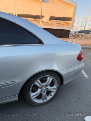 Pelēks Mercedes-Benz CLK-Class 2005 Tallina, ar dzinēja tilpumu 2.70 L un nobraukumu 300 tūkst. km par 3000 €, foto 4 vietnē AUTOMOTO.COM.LV