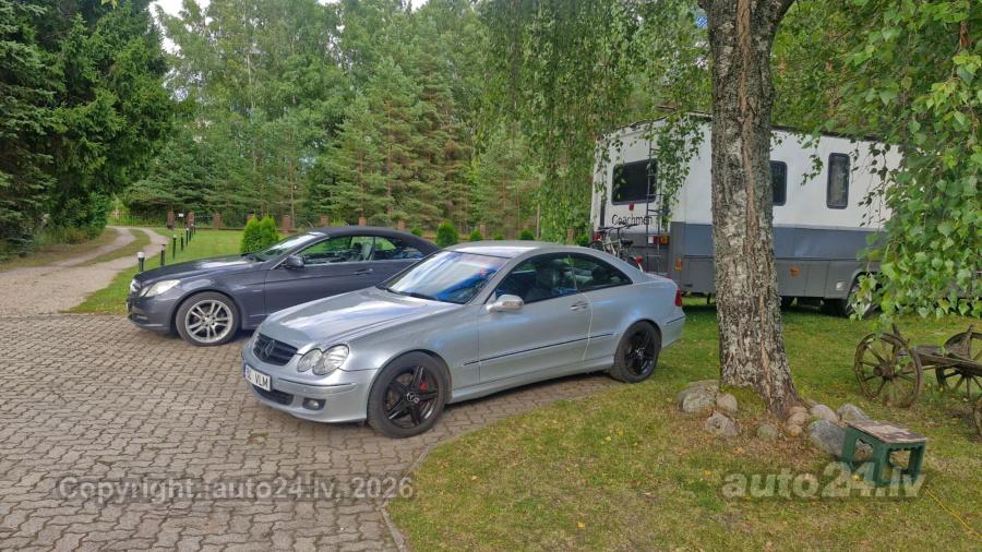 Grey Mercedes-Benz CLK-Class 2007 in Tallinn, with an engine capacity of 2.10 L and mileage of 256 thousand km for 4900 €, photo 1 on AUTOMOTO.COM.LV