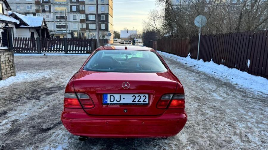 Red Mercedes-Benz CLK-Class 1999 in Riga, with an engine capacity of 3.20 L and mileage of 170 thousand km for 3450 €, photo 10 on AUTOMOTO.COM.LV