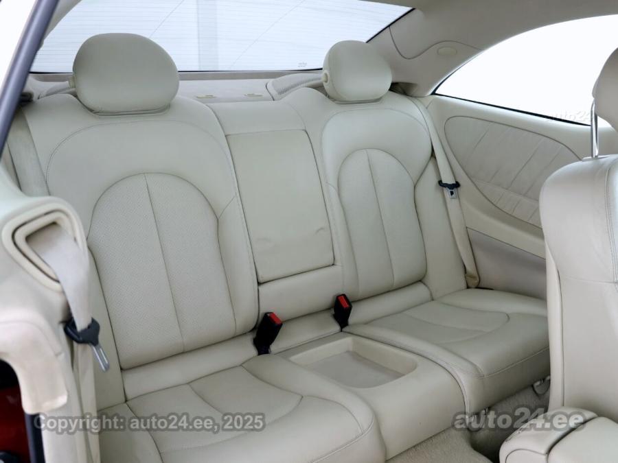 Sarkans Mercedes-Benz CLK-Class 2003 Tallina, ar dzinēja tilpumu 1.80 L un nobraukumu 232 tūkst. km par 1599 €, foto 7 vietnē AUTOMOTO.COM.LV