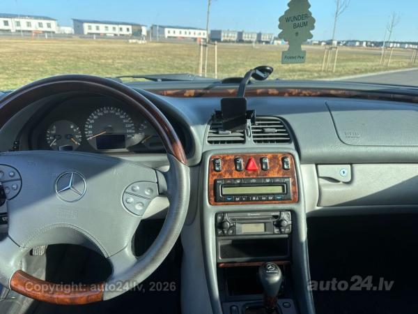 Violets Mercedes-Benz CLK-Class 2000 Tallina, ar dzinēja tilpumu 3.20 L un nobraukumu 302 tūkst. km par 1500 €, foto 9 vietnē AUTOMOTO.COM.LV