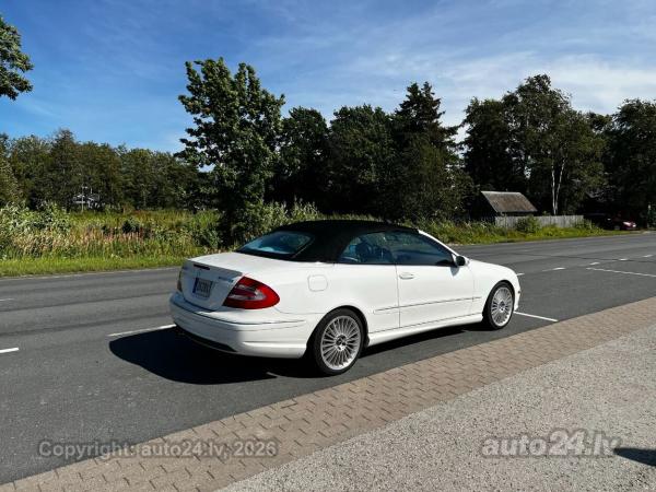 Balts Mercedes-Benz CLK-Class 2006 Tallina, ar dzinēja tilpumu 5.50 L un nobraukumu 176 tūkst. km par 15000 €, foto 4 vietnē AUTOMOTO.COM.LV