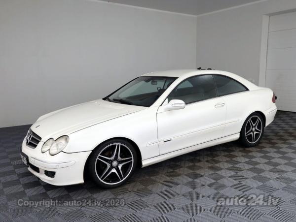 White Mercedes-Benz CLK-Class 2003 in Tallinn, with an engine capacity of 2.70 L and mileage of 334 thousand km for 1599 €, photo 2 on AUTOMOTO.COM.LV