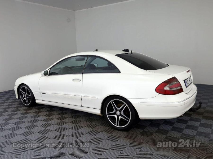 Balts Mercedes-Benz CLK-Class 2003 Tallina, ar dzinēja tilpumu 2.70 L un nobraukumu 334 tūkst. km par 1599 €, foto 4 vietnē AUTOMOTO.COM.LV