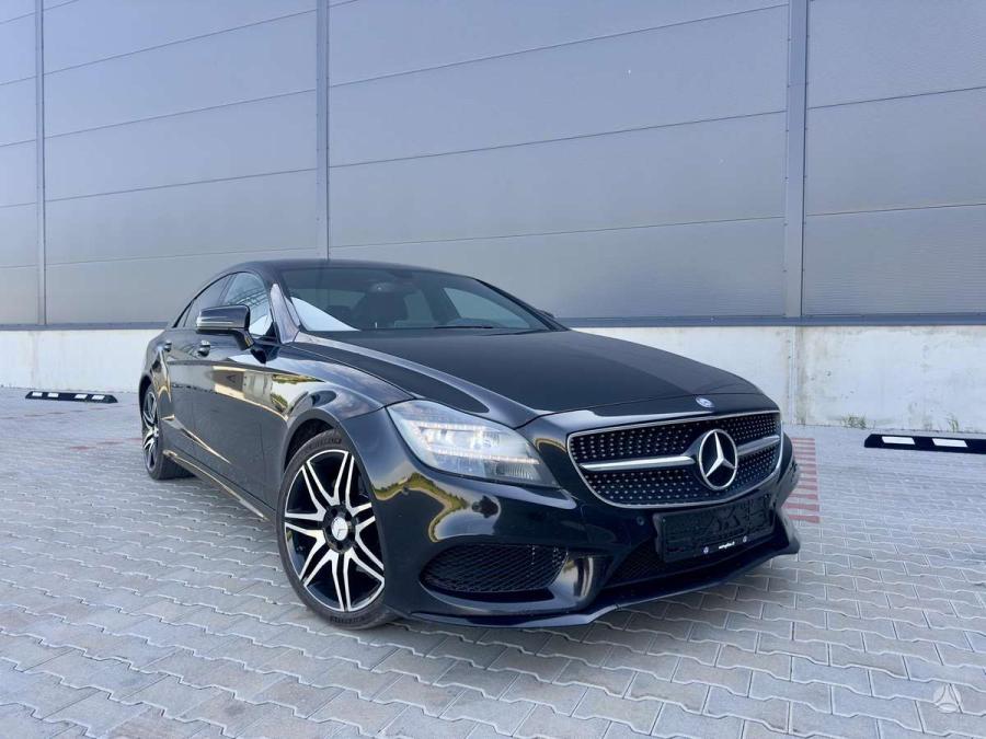 Черный Мерседес CLS 220 2015 в Шяуляй, объемом двигателя 2.20 л и пробегом 215 тыс. км за 12600 €, фото 3 на AUTOMOTO.COM.LV