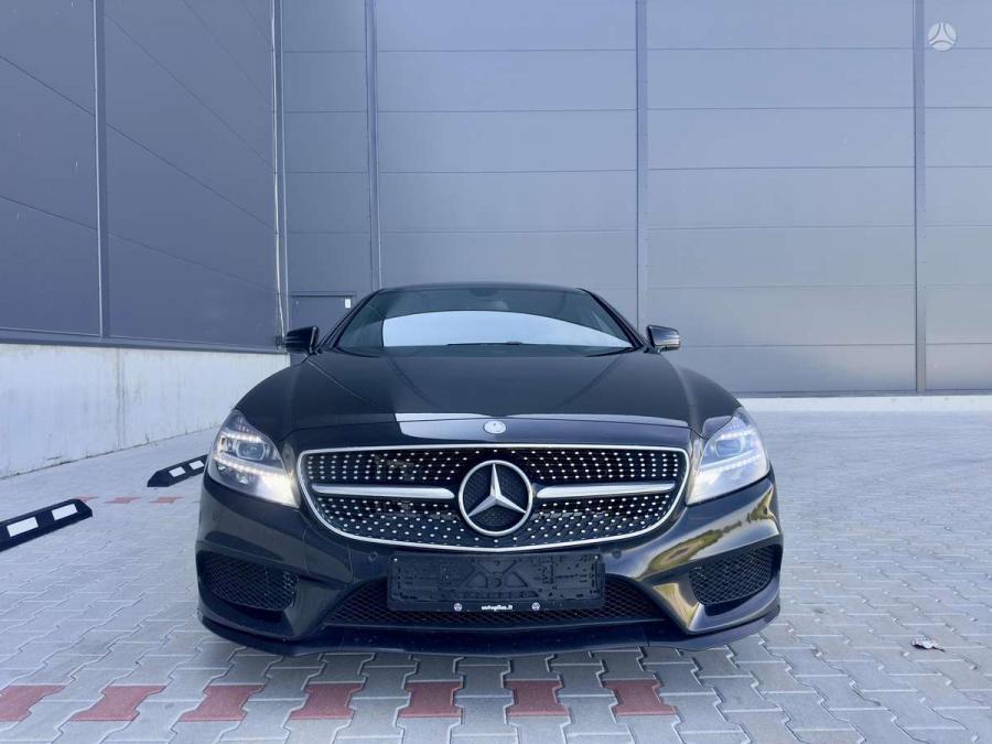 Черный Мерседес CLS 220 2015 в Шяуляй, объемом двигателя 2.20 л и пробегом 215 тыс. км за 12600 €, фото 4 на AUTOMOTO.COM.LV