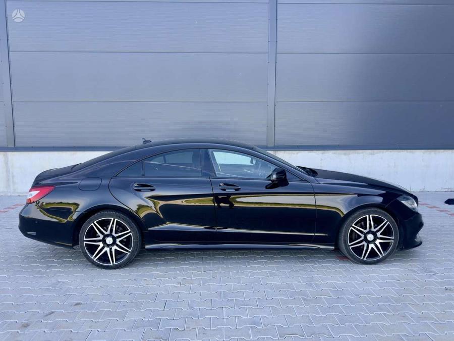 Черный Мерседес CLS 220 2015 в Шяуляй, объемом двигателя 2.20 л и пробегом 215 тыс. км за 12600 €, фото 8 на AUTOMOTO.COM.LV