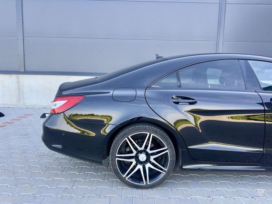 Черный Мерседес CLS 220 2015 в Шяуляй, объемом двигателя 2.20 л и пробегом 215 тыс. км за 12600 €, фото 10 на AUTOMOTO.COM.LV