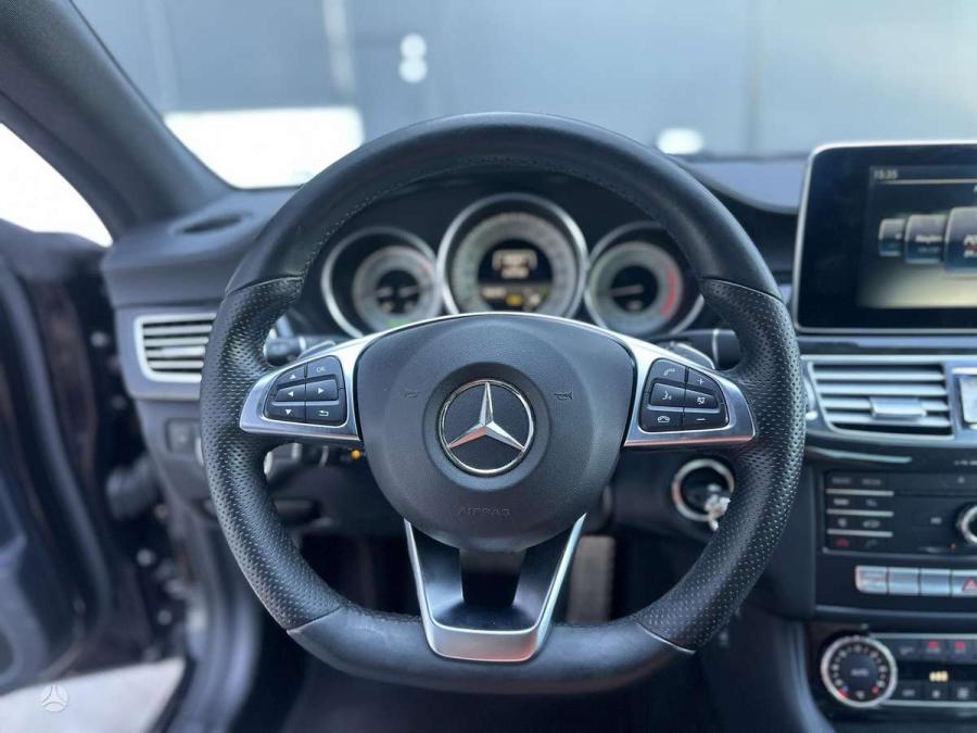 Черный Мерседес CLS 220 2015 в Шяуляй, объемом двигателя 2.20 л и пробегом 215 тыс. км за 12600 €, фото 16 на AUTOMOTO.COM.LV