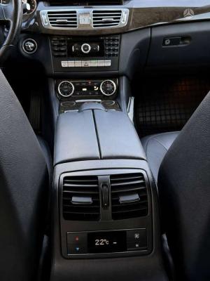 Серый Мерседес CLS 220 2012 в Клайпеда, объемом двигателя 2.20 л и пробегом 279 тыс. км за 10650 €, фото 14 на AUTOMOTO.COM.LV