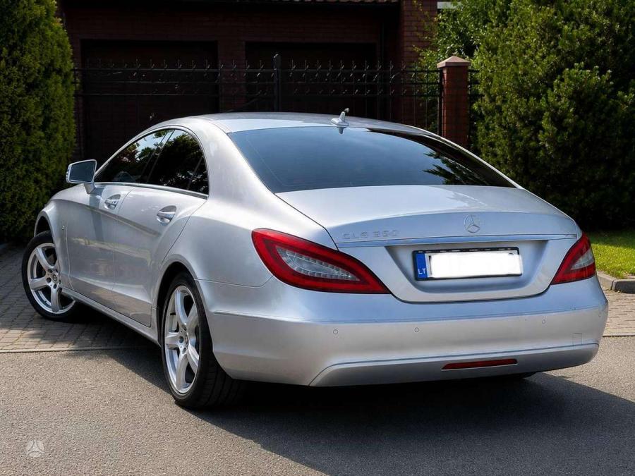 Pelēks Mercedes-Benz CLS 220 2012 Klaipėda, ar dzinēja tilpumu 2.20 L un nobraukumu 279 tūkst. km par 10550 €, foto 5 vietnē AUTOMOTO.COM.LV