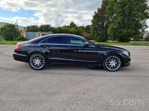 Melns Mercedes-Benz CLS 250 2012 Ogre, ar dzinēja tilpumu 2.20 L un nobraukumu 0 tūkst. km par 11700 €, foto 4 vietnē AUTOMOTO.COM.LV