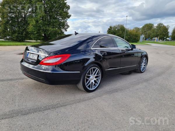 Black Mercedes-Benz CLS 250 2012 in Ogre, with an engine capacity of 2.20 L and mileage of 0 thousand km for 11700 €, photo 5 on AUTOMOTO.COM.LV