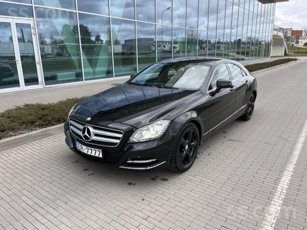 Melns Mercedes-Benz CLS 250 2012 Rēzekne, ar dzinēja tilpumu 2.10 L un nobraukumu 365 tūkst. km par 12990 €, foto 1 vietnē AUTOMOTO.COM.LV