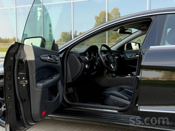 Mercedes-Benz CLS 250 2012 Rēzekne vietnē Melns Mercedes-Benz CLS 250 2012 Rēzekne, ar dzinēja tilpumu 2.20 L un nobraukumu 380 tūkst. km par 8990 €, foto 9 vietnē AUTOMOTO.COM.LV