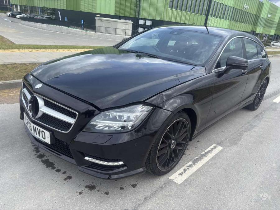 Black Mercedes-Benz CLS 250 2013 in Vilnius, with an engine capacity of 2.14 L and mileage of 177 thousand km for 4500 €, photo 1 on AUTOMOTO.COM.LV