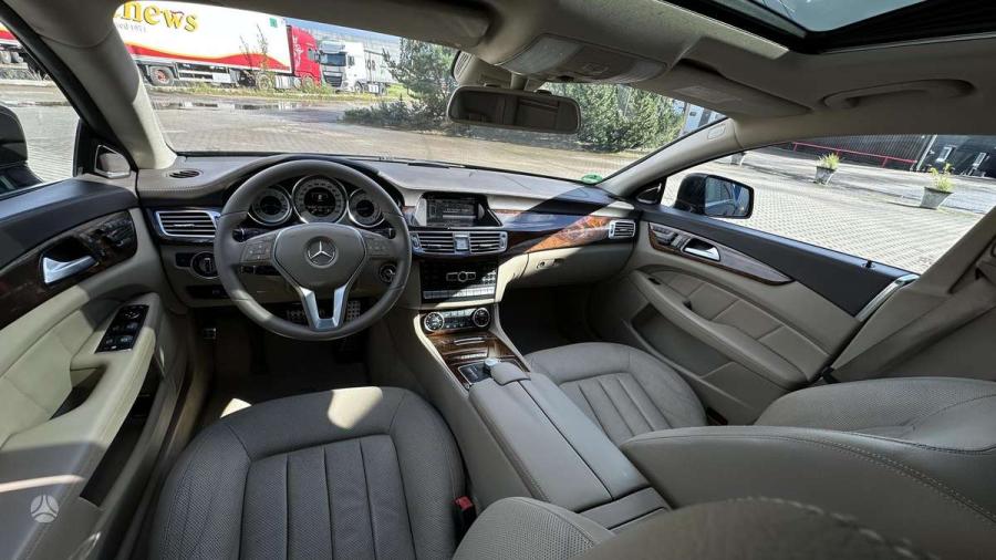 Melns Mercedes-Benz CLS 250 2013 Marijampole, ar dzinēja tilpumu 2.14 L un nobraukumu 276 tūkst. km par 12700 €, foto 14 vietnē AUTOMOTO.COM.LV