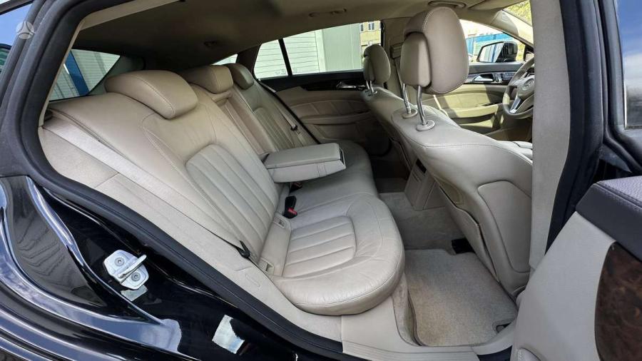 Melns Mercedes-Benz CLS 250 2013 Marijampole, ar dzinēja tilpumu 2.14 L un nobraukumu 276 tūkst. km par 12700 €, foto 18 vietnē AUTOMOTO.COM.LV
