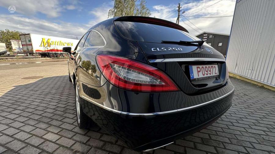 Melns Mercedes-Benz CLS 250 2013 Marijampole, ar dzinēja tilpumu 2.14 L un nobraukumu 276 tūkst. km par 12700 €, foto 34 vietnē AUTOMOTO.COM.LV