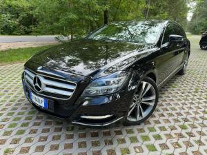 Black Mercedes-Benz CLS 250 2014 in Vilnius, with an engine capacity of 2.14 L and mileage of 320 thousand km for 10900 €, photo 3 on AUTOMOTO.COM.LV